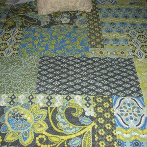 FIESTA ELLISON | Bedding | King Size Quilt Great Condition Fiesta ...
